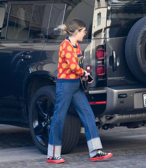 Pin De Lucrecia Morales En Chica Coche Movistar Prosegur Movistar Chico