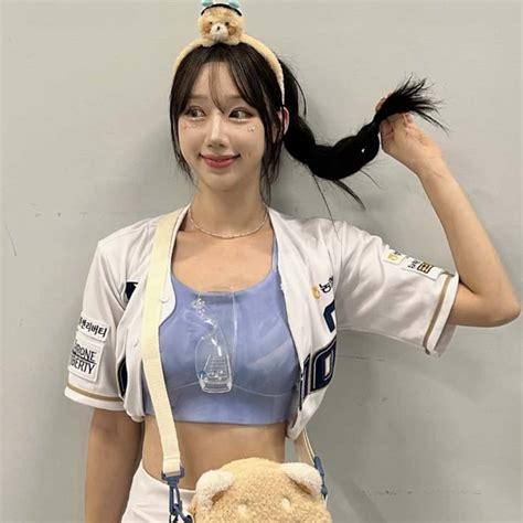 The 35 Hottest Korean Cheerleaders Ranked