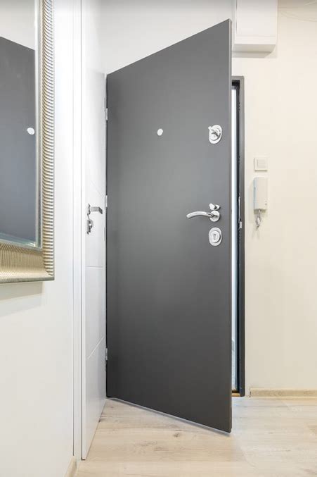 Objevte Bezpečné Dveře Do Bytu