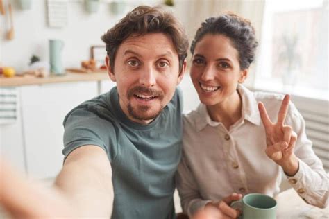 35 Proven Tips To Keep Your Husband Happy And Satisfied Dr