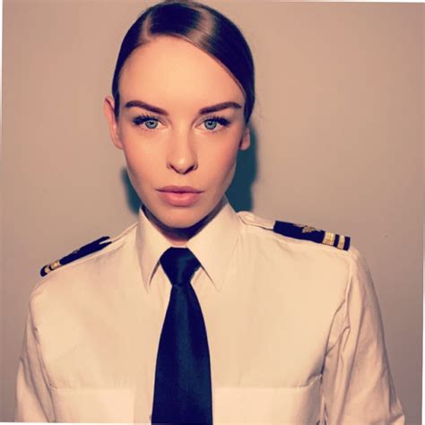 Jonna Hedbys Yrkesofficer Försvarsmakten Linkedin