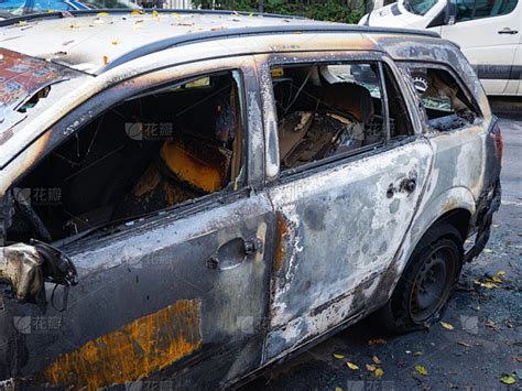 烧毁汽车