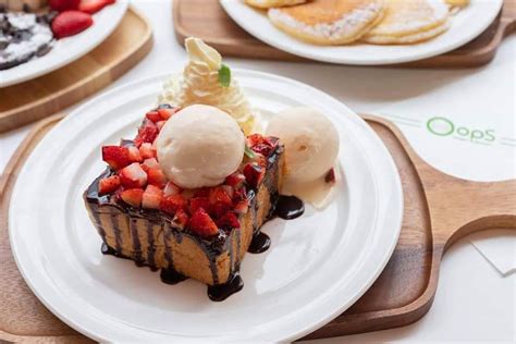 Oops Burger And Dessert Franchise Phitsanulok