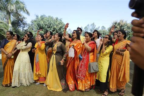 Anchor Deepak Daswani Entertainment Arera Colony