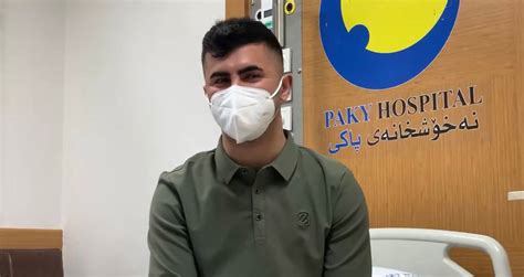 گەنجێک گورچیلەی بە دایکی دەبەخشێت