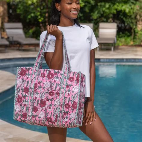 Anju Fuchsia Bouquet Quilted Block Printed Tote
