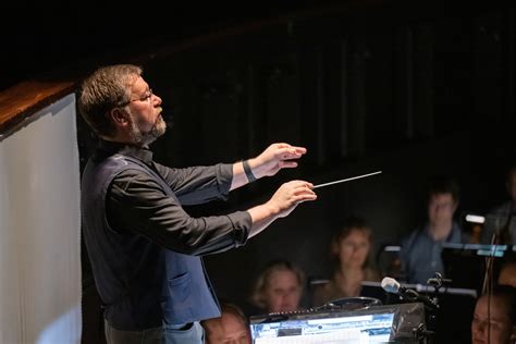 Photos Conductor Arranger Orchestrator And Pianist Gavin Sutherland