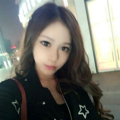 Stunning Taiwanese Girl In Central London 07706158571 Massage Ads