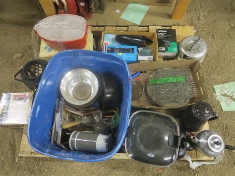 Large Lot Of Assorted Kitchenwares Schmalz Auctions