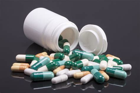 Two Piece Medical Capsule Isolated White Background Stock Photos - Free ...