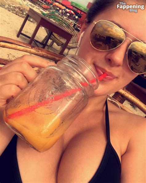 Claire Abbott Crossdressingclaire Official Claire Abbott Nude Leaks Onlyfans Photo 1