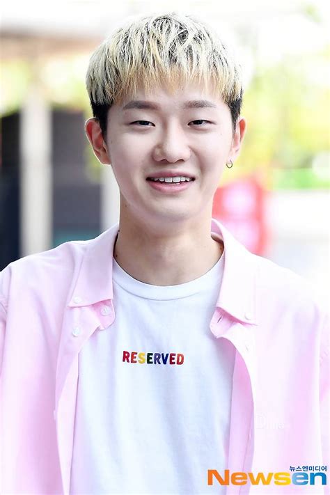 하현상 활짝 웃는 미소 포토엔hd