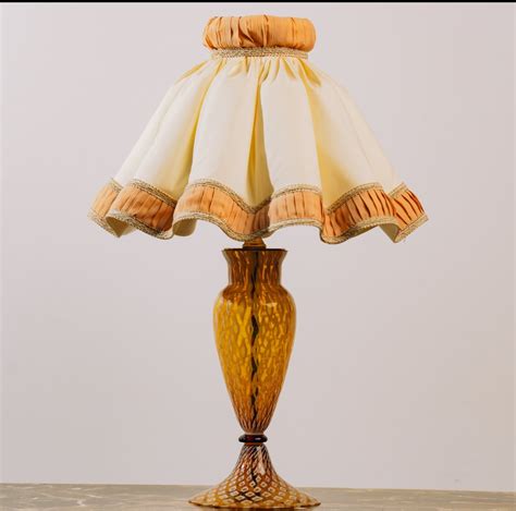 Ширээний гэрэл