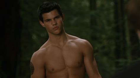 Where Is Taylor Lautner Now Heres What We Know