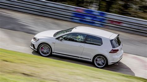 2017 Volkswagen Golf Gti Pricing Photos And Specs