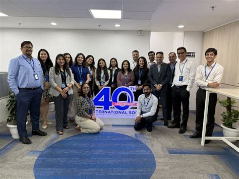 Internationalsos 40yearsofsavinglives Employeefirst Teamspirit