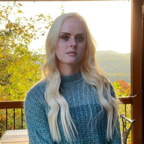 Caitlin Wolfe Assistant Director Amazon Linkedin