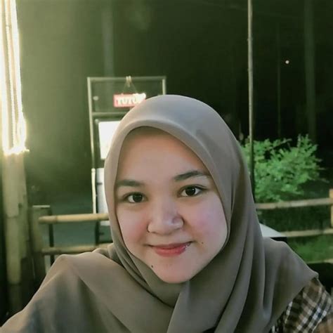 Anida Guru Matematika 20000 Rp Jam