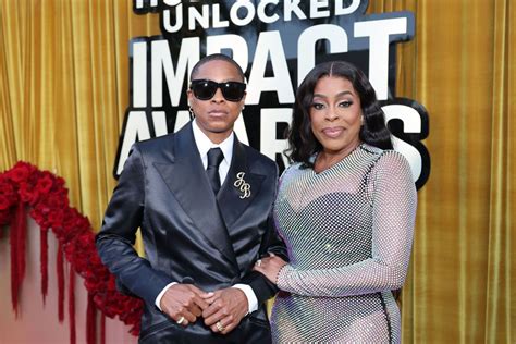 When Did Niecy Nash Betts Get Married Actress Reveals Why She Holds A