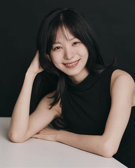 Yoon Ji won 윤지원 HanCinema