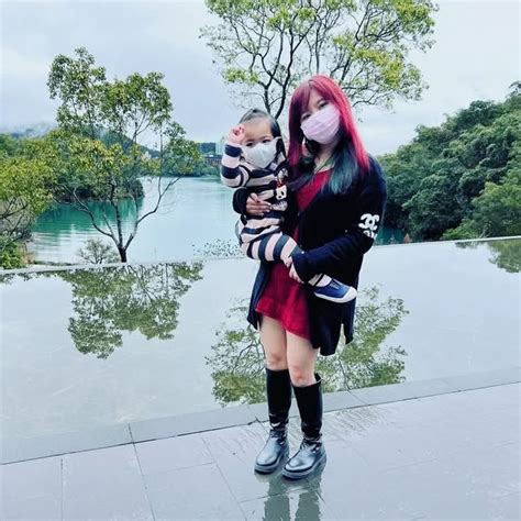 Mandy Chen Mandy0728 • Threads Say More