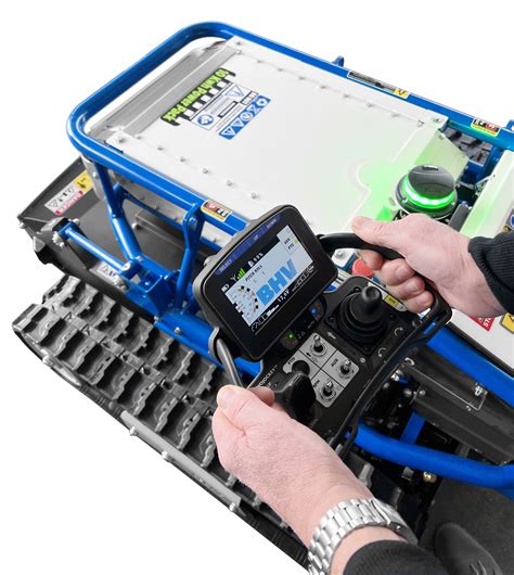 Gps Compass Servo Drive — Tracmow Remote Control Slope Mowers