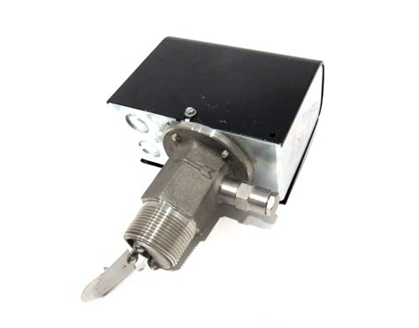 New Mcdonnell And Miller Fs7 4s Flow Switch Fs74s Sb Industrial Supply