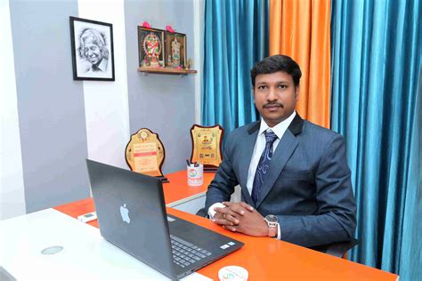 Sri Sivanathan Chits