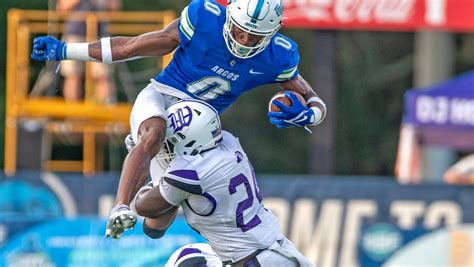 Cbs Sports Names Uwfs John Jiles Top Small College Draft Prospect