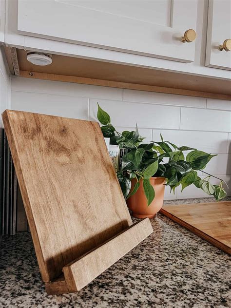 Diy Simple Cookbook Stand From Scrap Wood Diy Wood Book Stand Diy
