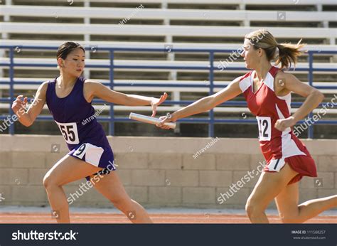 Relay Running Baton At Luis Silva Blog
