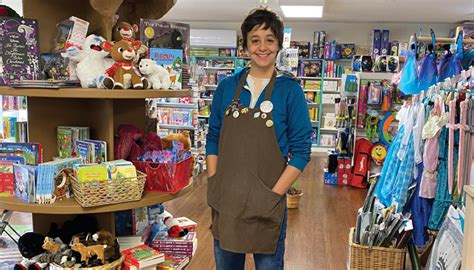 Hot Toys How Mildred And Dildred Became The Go To Toy Shop In Tucson