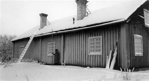 Gålsjö Bruk Bruksmiljö Med Välbevarad 1700 Talsprägel