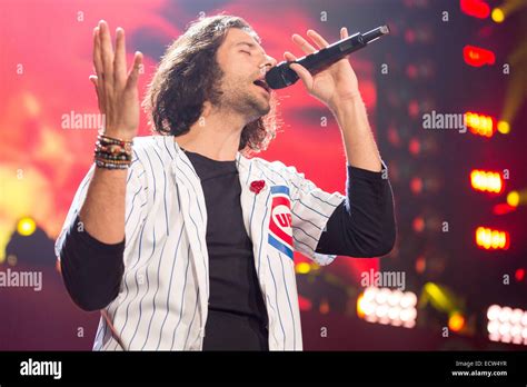 Chicago Illinois Usa 17th Dec 2014 Singer Nasri Of Band Magic Performs Onstage During 103