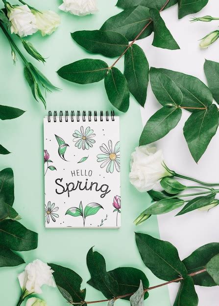 Premium Psd Flat Lay Notepad Mockup With Spring Concept