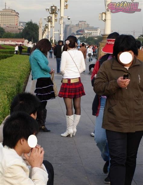 街上偷拍迷你短裙盘丝仙仙 美丝街拍视频网