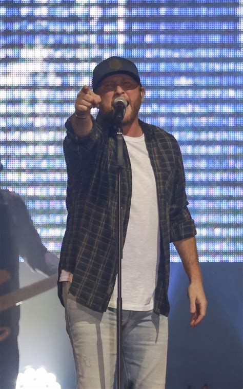 Country Singer Cole Swindell Has Fargos Number After Kicking Off Tour