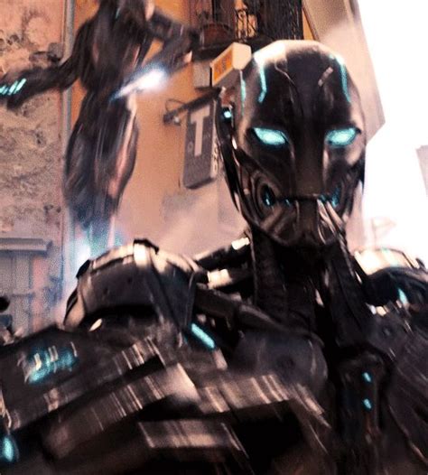 Marvel Gifs Theavengers Elizabeth Olsen As Wanda Scarlet Witch Kraven The Hunter