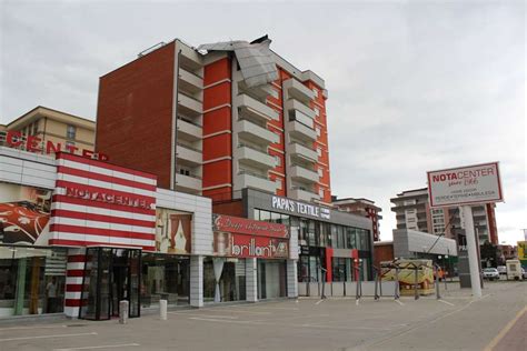 Erërat E Forta Dëmtojnë Kulmin E Një Objekti Kolektiv Në Gjilan Klan Kosova