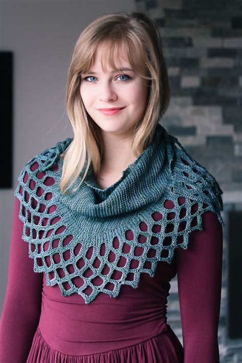 Ravelry Venomous Tentacula By Jennifer Dassau Shawl Pattern Fashion