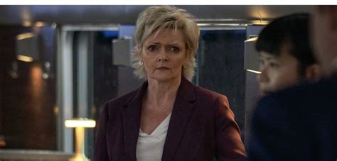 Sharon Small Scottish Actress Sharon Small Is Widely Recognisable For