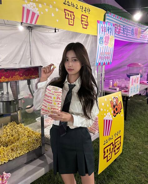 250223 Kang Hyewon Instagram Update With Oh Woori Kpopping