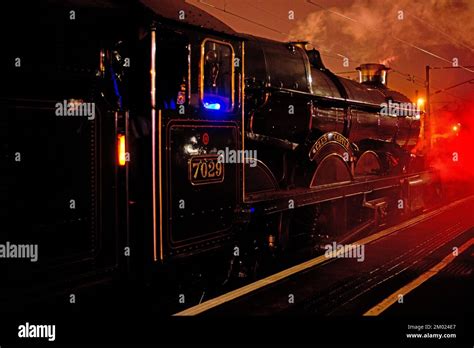 Castle Class Steam Locomotive No 7029 Clun Castle Waiting To Depart To