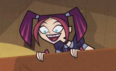Scary Girl Reality Isola