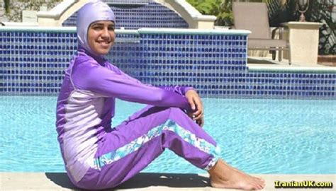 بورکینی یا بیکینی اسلامی عکس