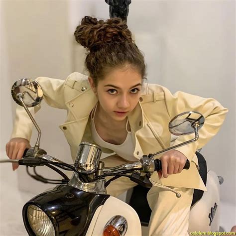 Celebridades Femeninas Oficial Dana Taranova Una Lindura Que La