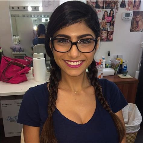 Mia Khalifa Exploring The Legacy And Fan Experience With Ai Celebrity Mia Khalifa Exploring The Legacy And Fan Experience With Ai Celebrity