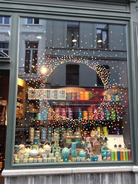 Etalage Playmais In 2024 Winkel Etalages Uitstalling Etalages Etalage Winkel