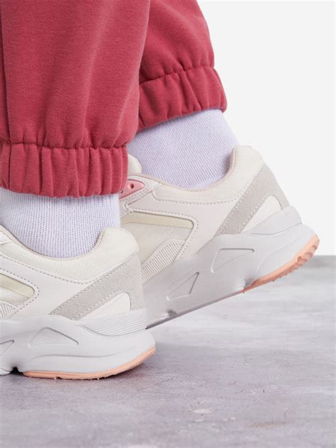 Кроссовки женские Lotto Madit Sneakers бежевый цвет — купить за 23590 ...