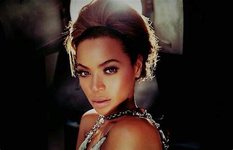 Pin By Ruiz Julie On The Beautiful Mrs B Carter Beyonce Beauty